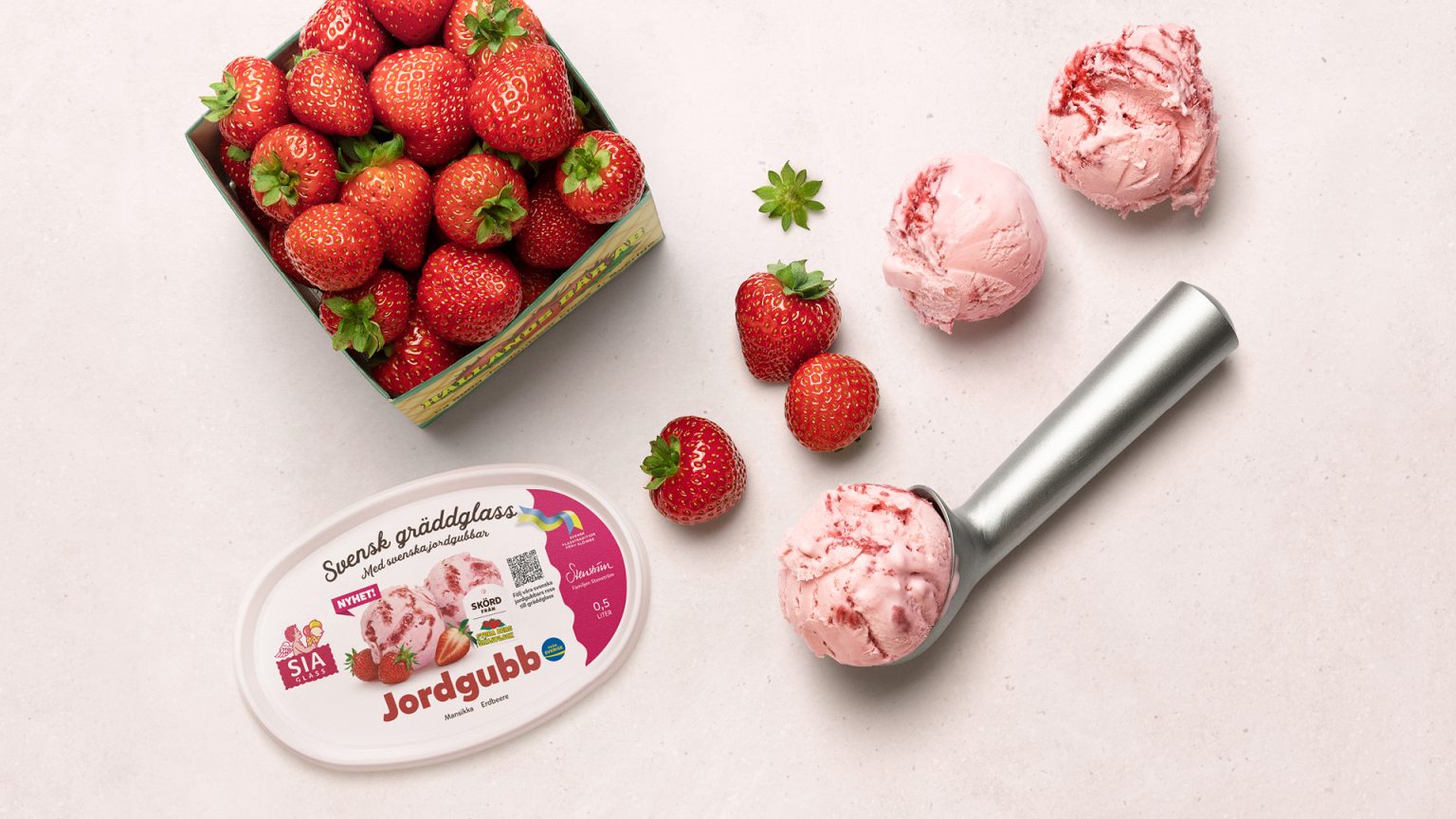 Kul och goda smaker - Popcorn BryntSmörKul & solmogna jordgubbar ...